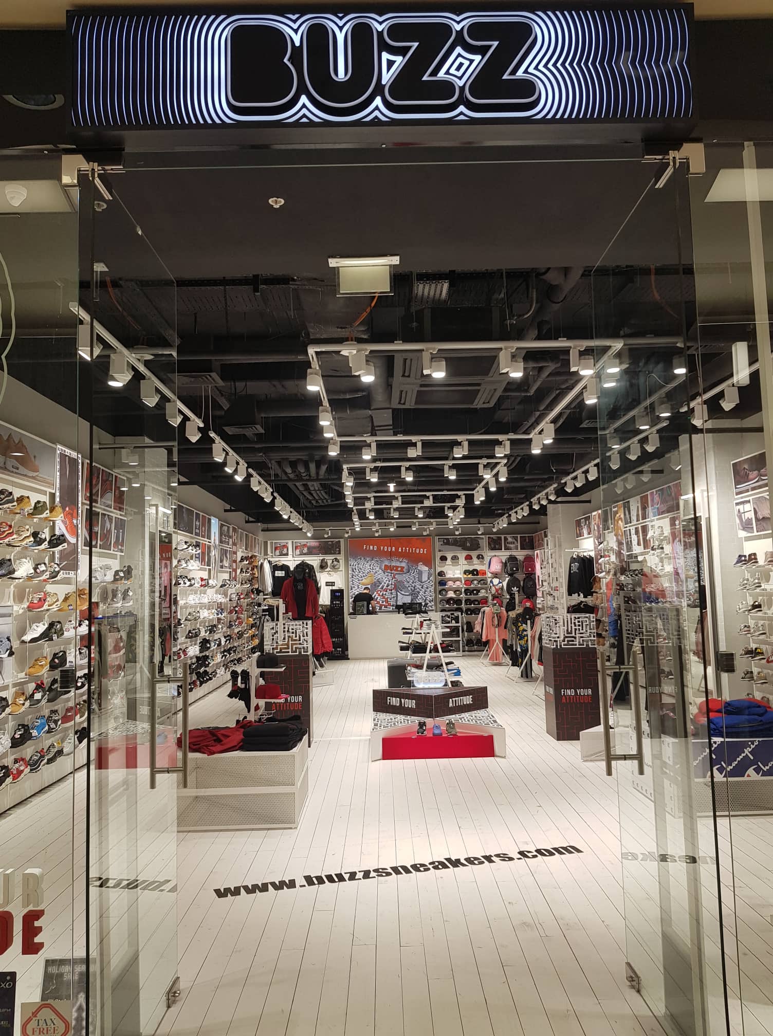 Buzz Mall Сердика Локация | Buzz - Online Shop